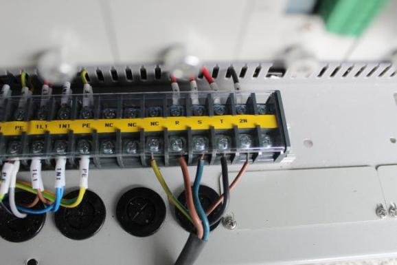 External power supply installation - AIP